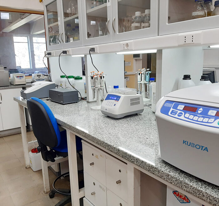 Laboratorio de Biotecnología y Biofármacos - Facultad de Ciencias ...